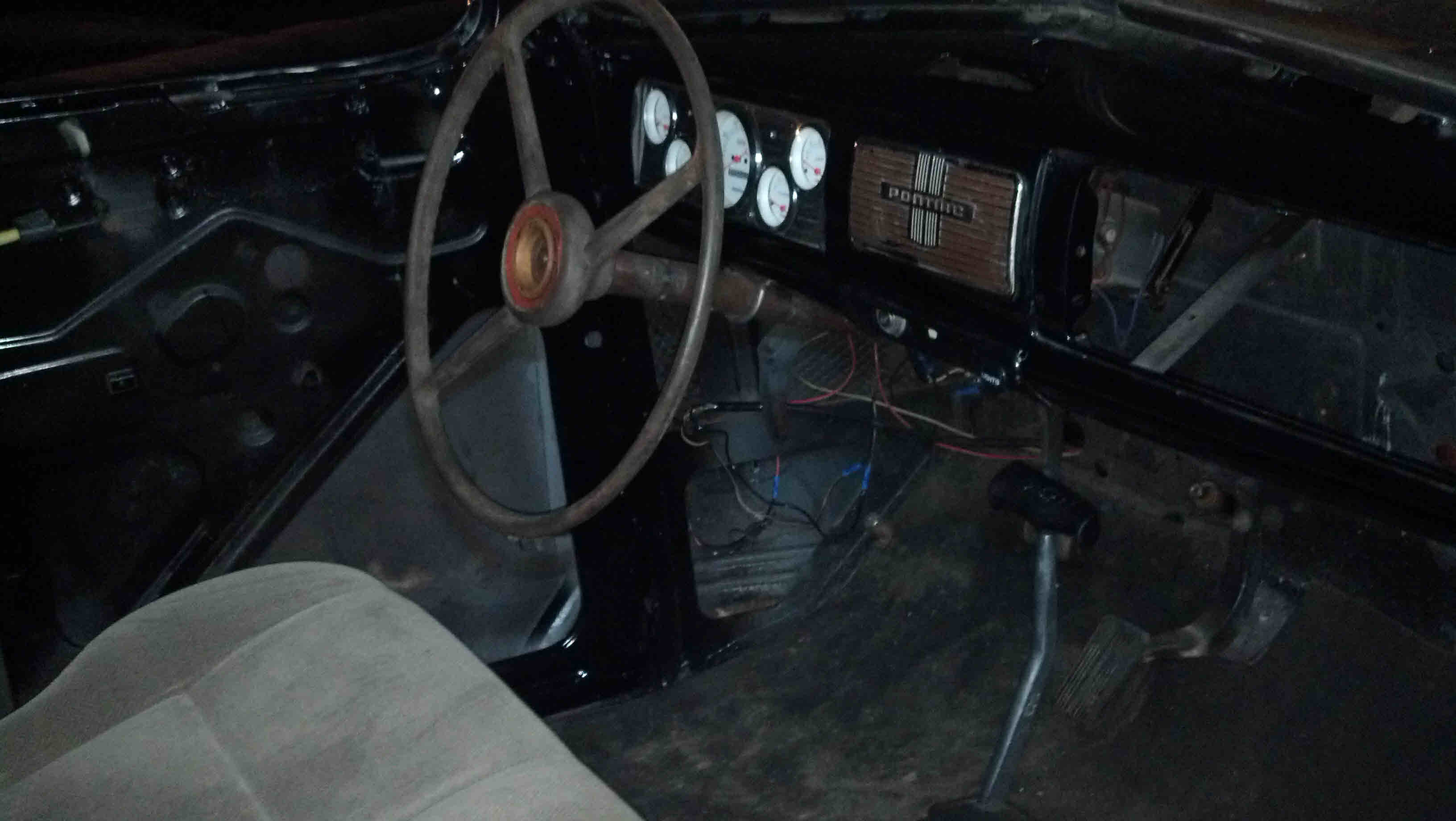 1939 PONTIAC 4-DOOR SEDAN